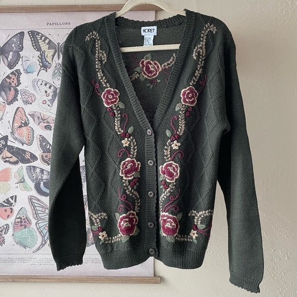 Koret | Sweaters | Vintage Koret Floral Buttoned Cardigan Sweater Size ...